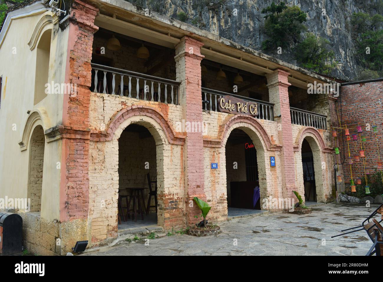 Dong Van ancient town. Ha Giang, Vietnam. 越南旅游, वियतनाम पर्यटन, 베트남 관광 ...