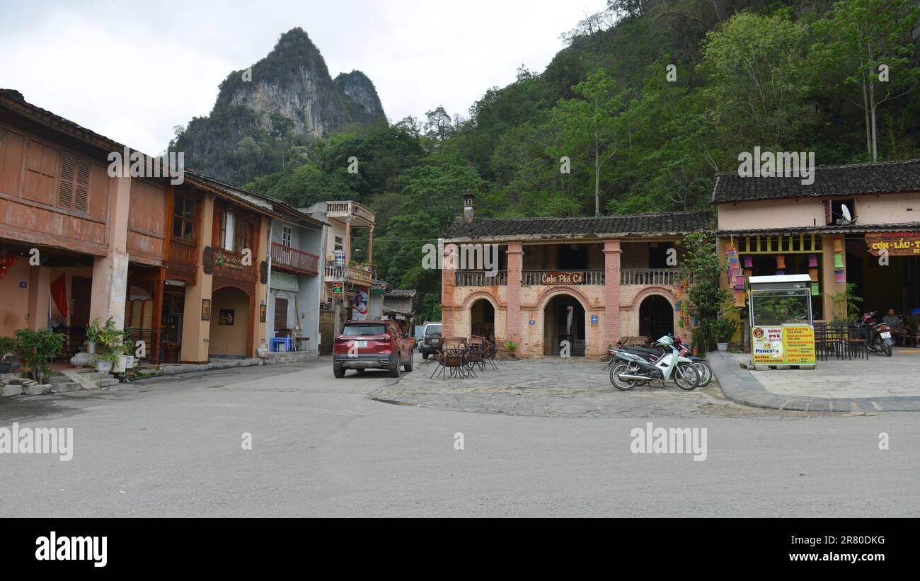 Dong Van ancient town. Ha Giang, Vietnam. 越南旅游, वियतनाम पर्यटन, 베트남 관광 ...