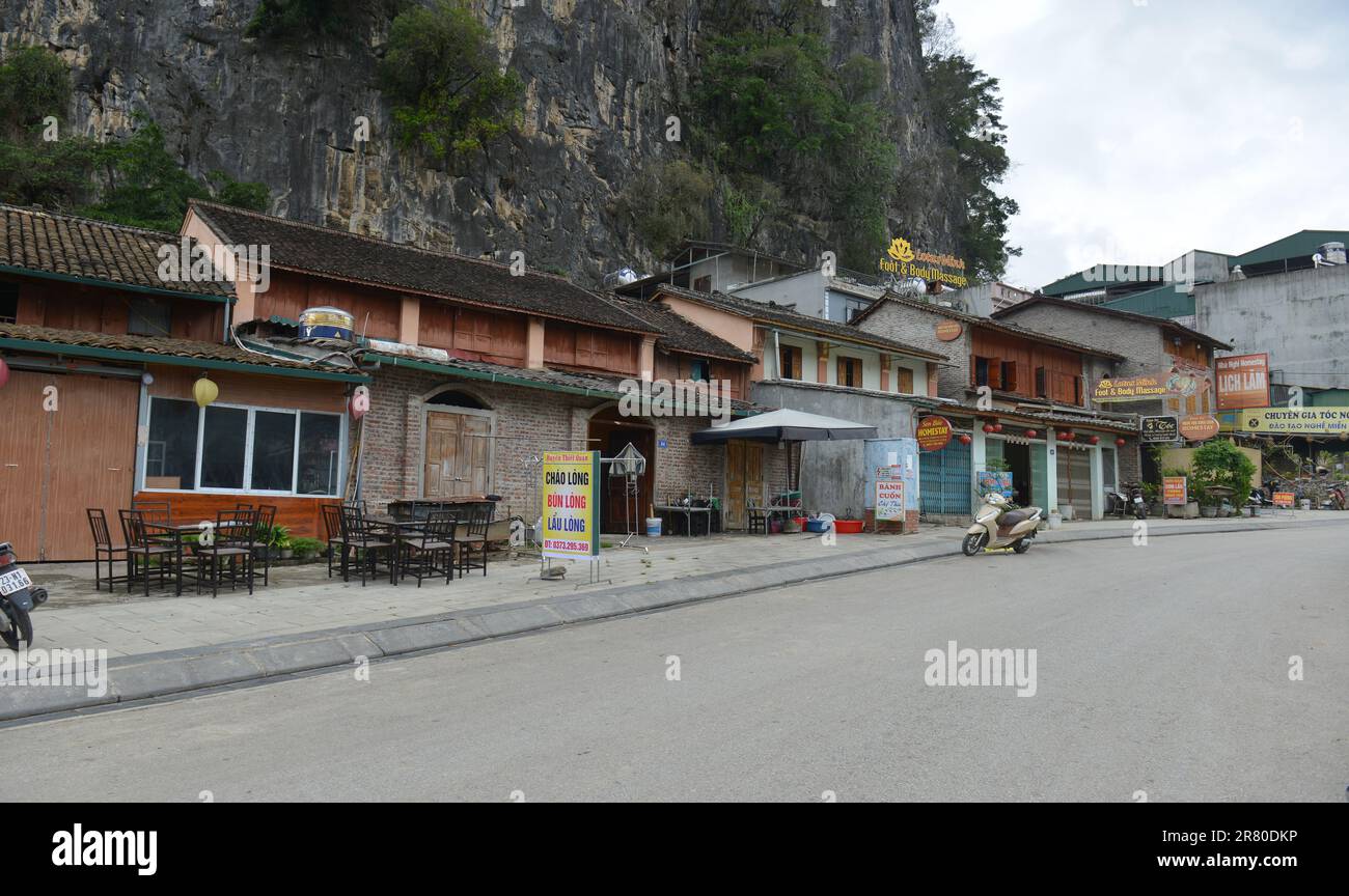 Dong Van ancient town. Ha Giang, Vietnam. 越南旅游, वियतनाम पर्यटन, 베트남 관광 ...