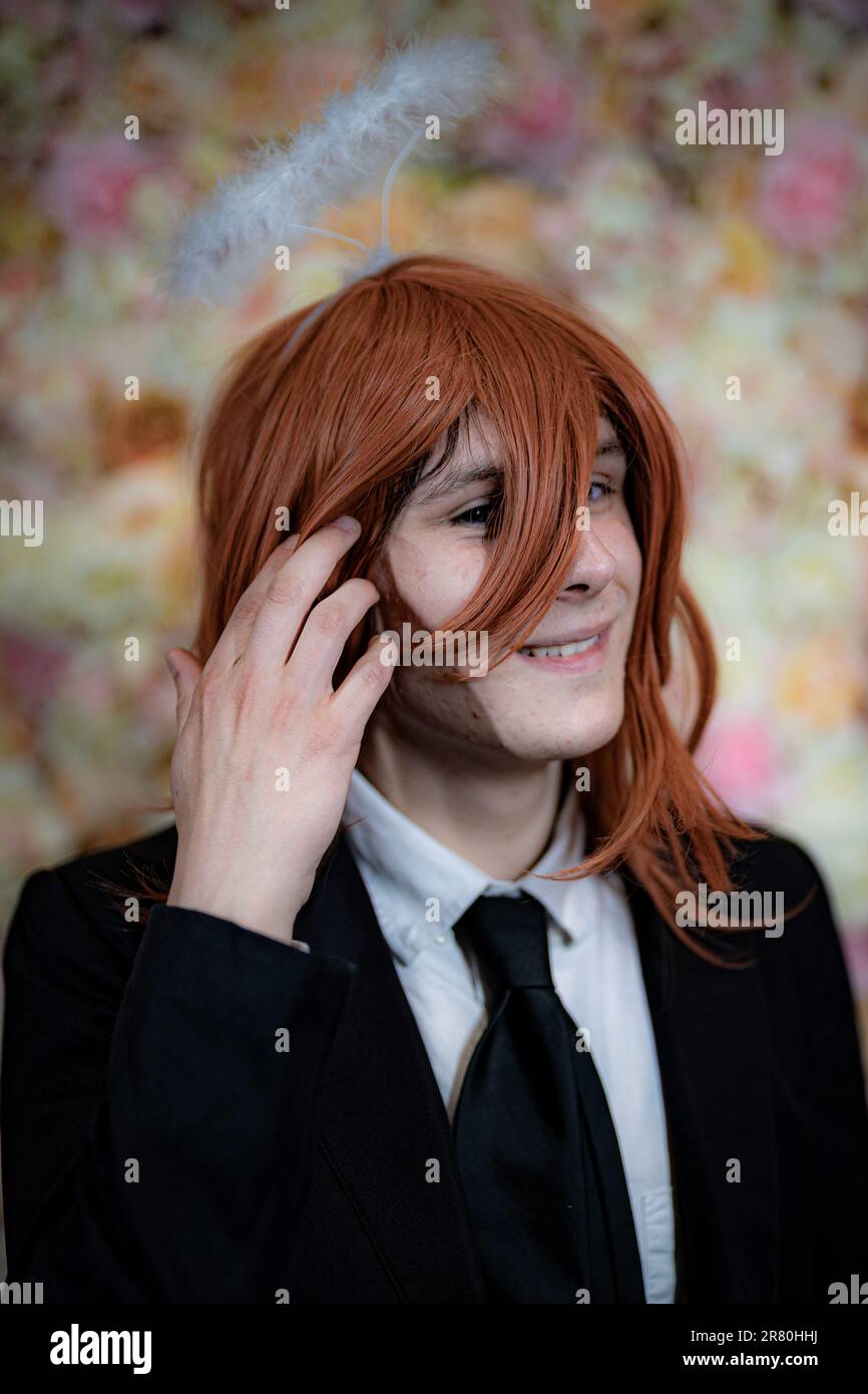 Cosplayer Tommi Newman, 19, dressed as Angel Devil from Chainsaw Man ...