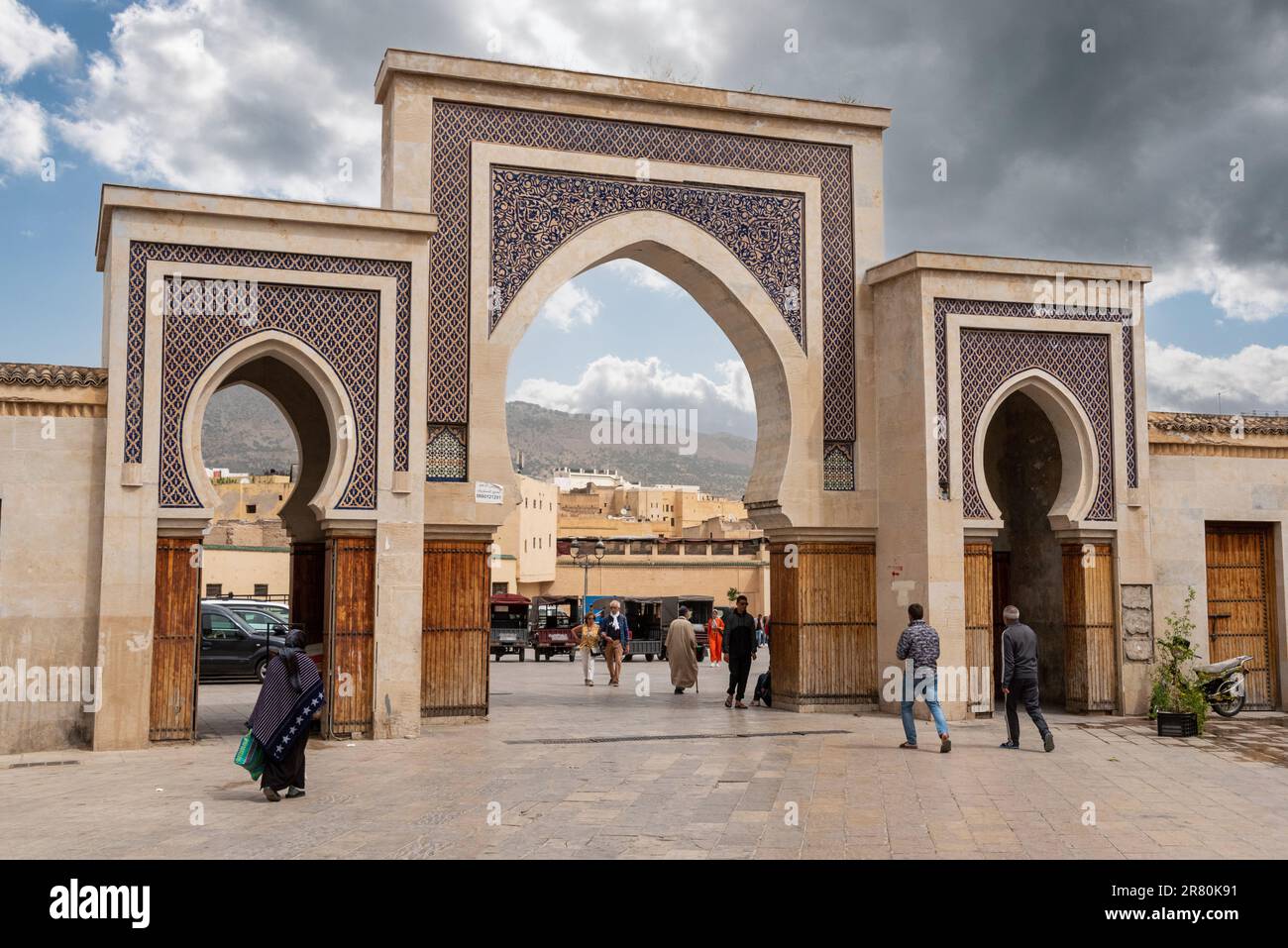 Iconic city gate Bab Rcif in the medina of Fes, Morocco Stock Photo - Alamy