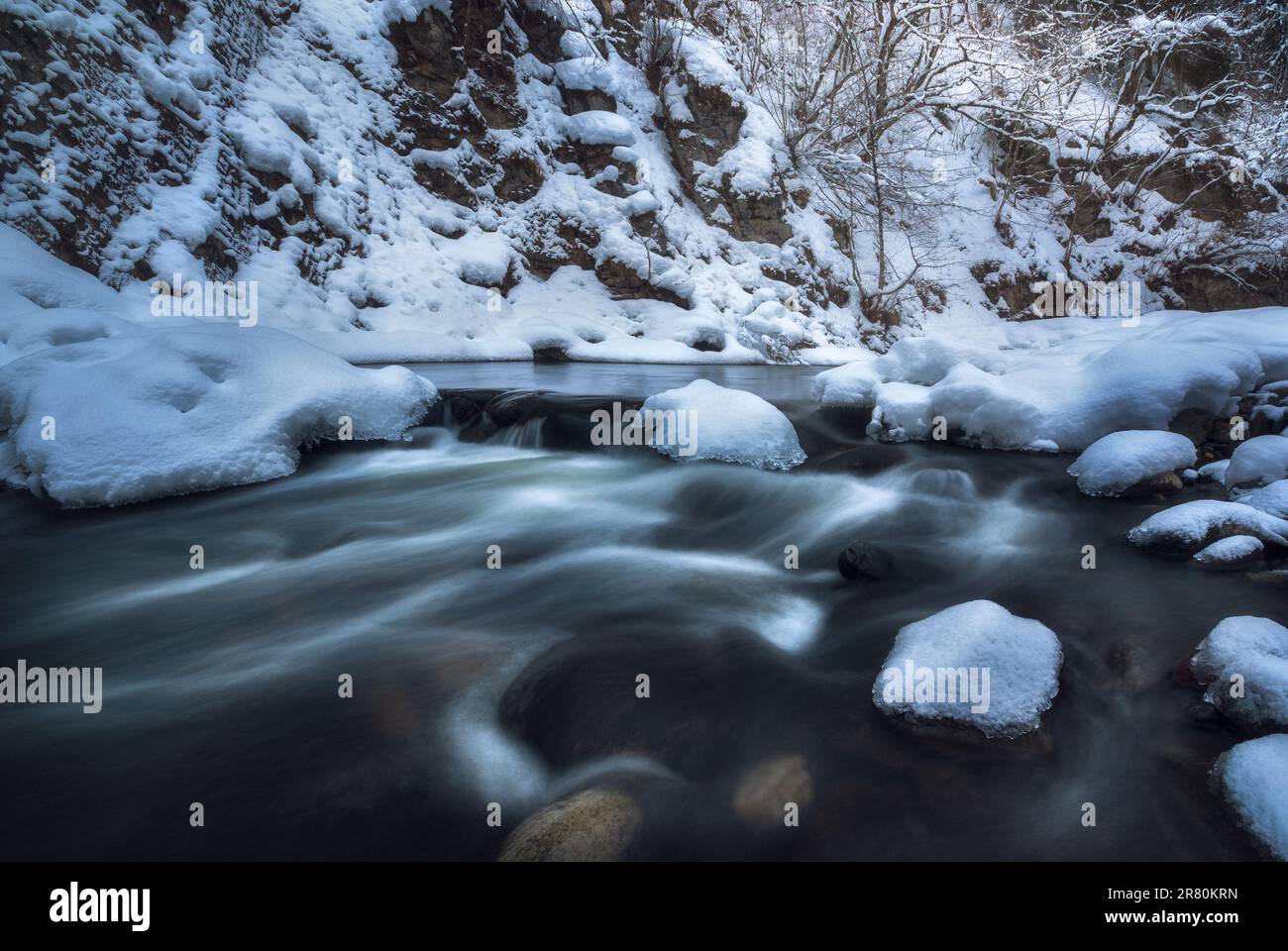 Slow motion snow beautiful winter hi-res stock photography and images ...