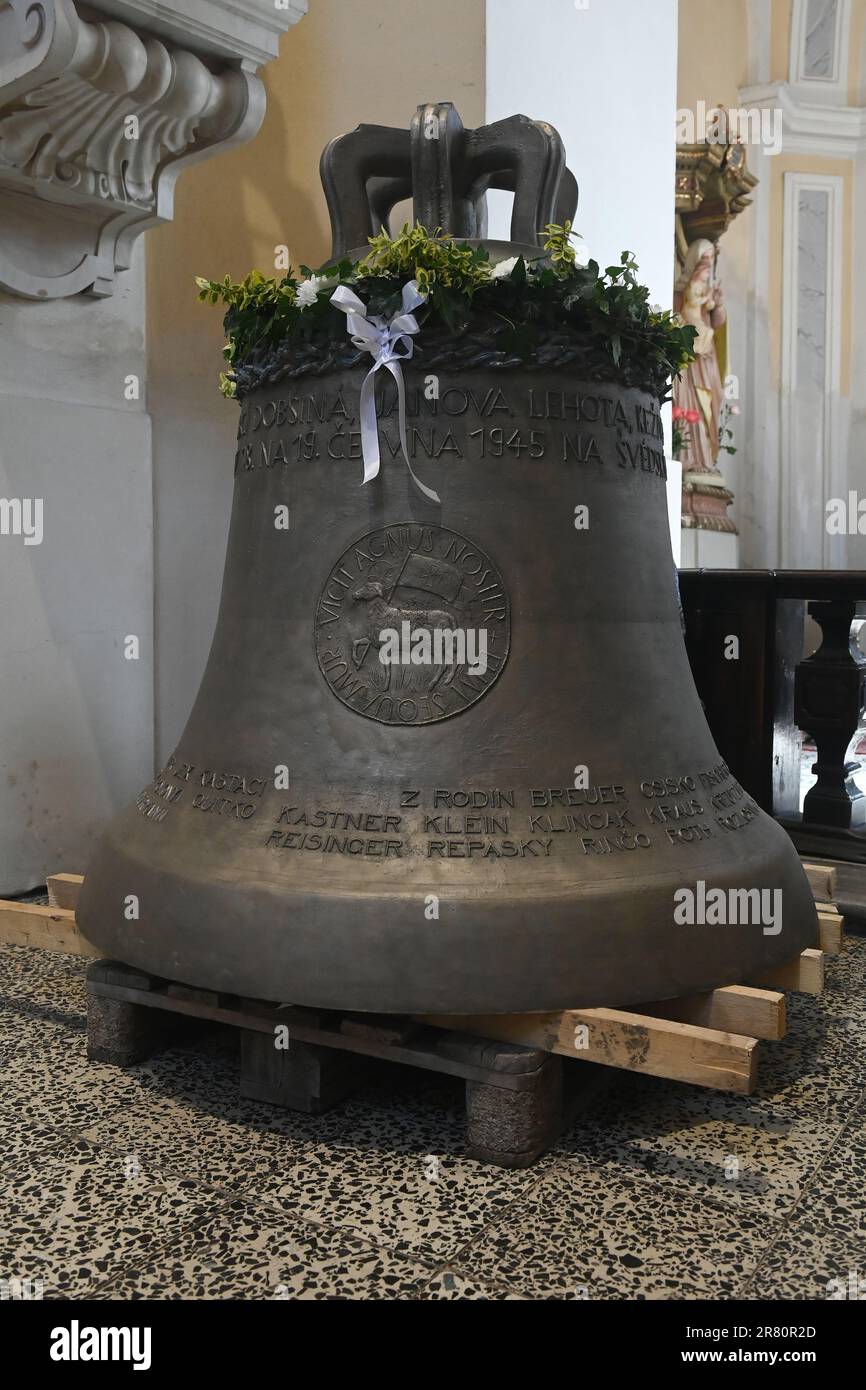Welcoming ceremony of two new bells for St. Lawrence Church in Prerov ...