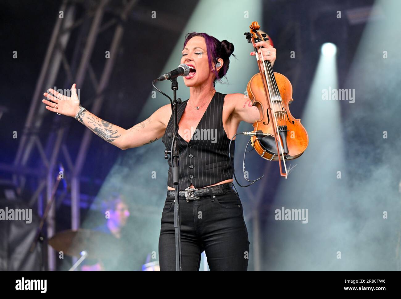 Amanda shires hi-res stock photography and images - Alamy