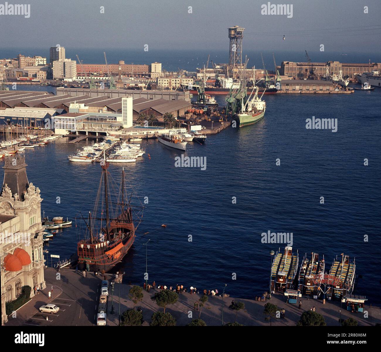 PUERTO DE BARCELONA. Location: PUERTO. Barcelona. SPAIN Stock Photo - Alamy