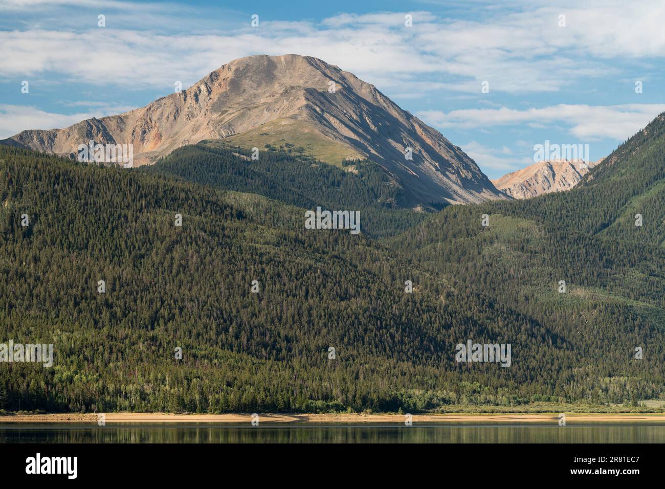 Above twin lakes hi-res stock photography and images - Alamy