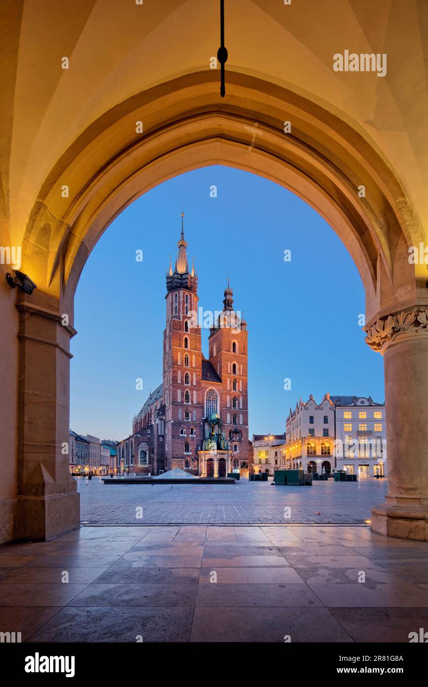 Poland brick gothic architecture hi-res stock photography and images ...