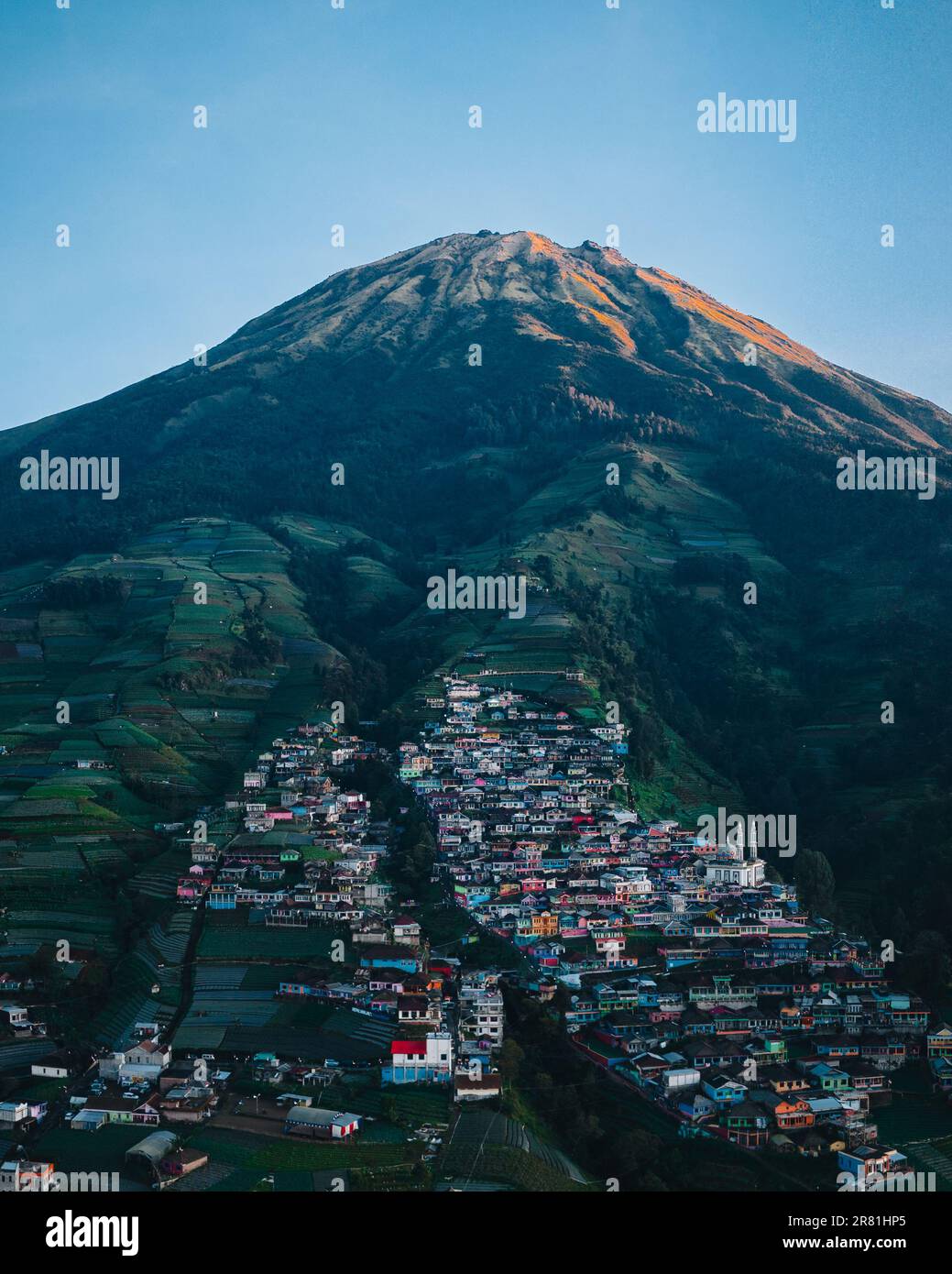 Aerial View Nepal van Java. In The Countryside Of The Mountainside In Clear Condition Weather ...