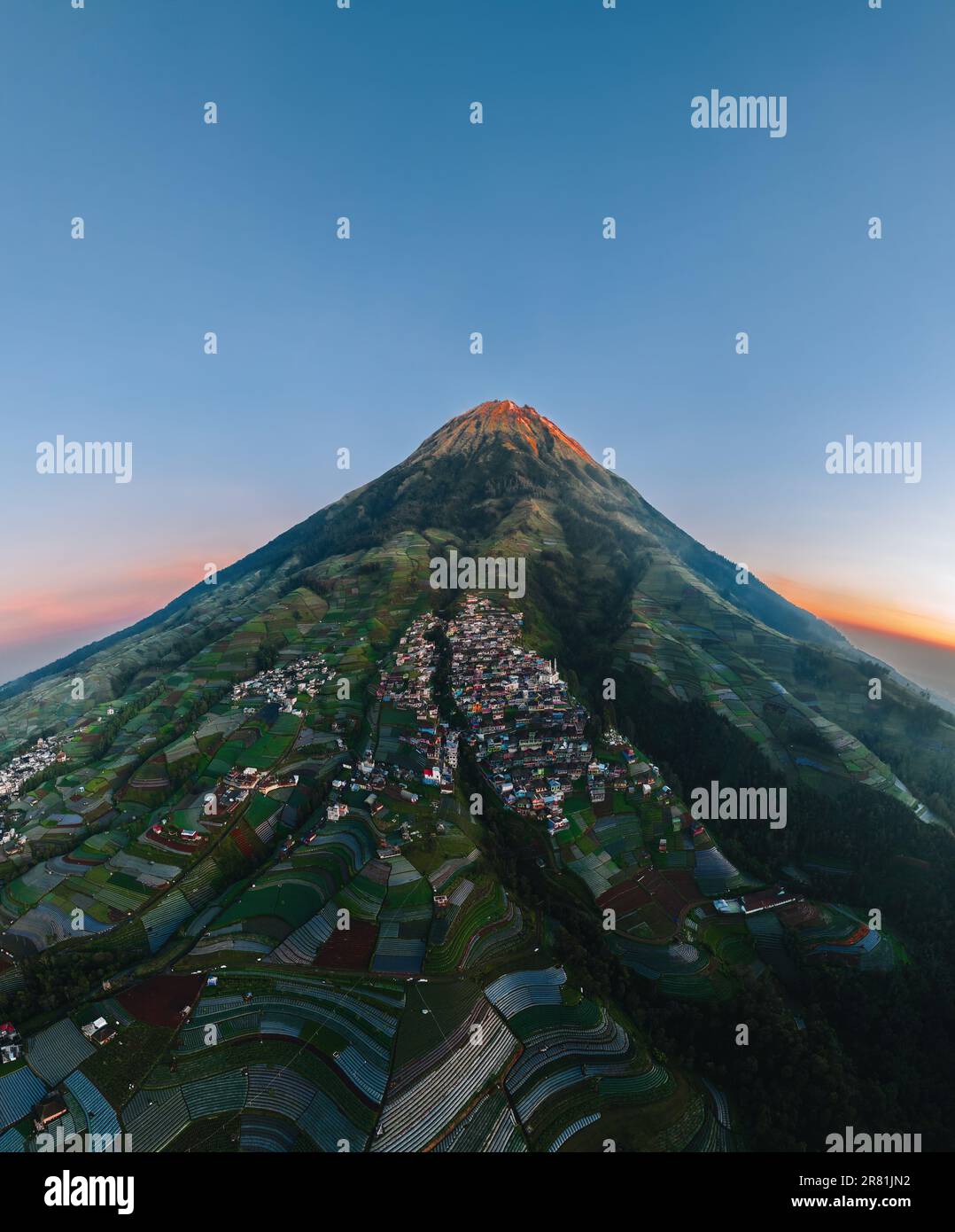 Aerial View Nepal van Java. In The Countryside Of The Mountainside In Clear Condition Weather ...