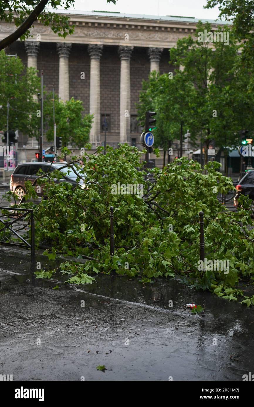 Violent storms hi-res stock photography and images - Alamy