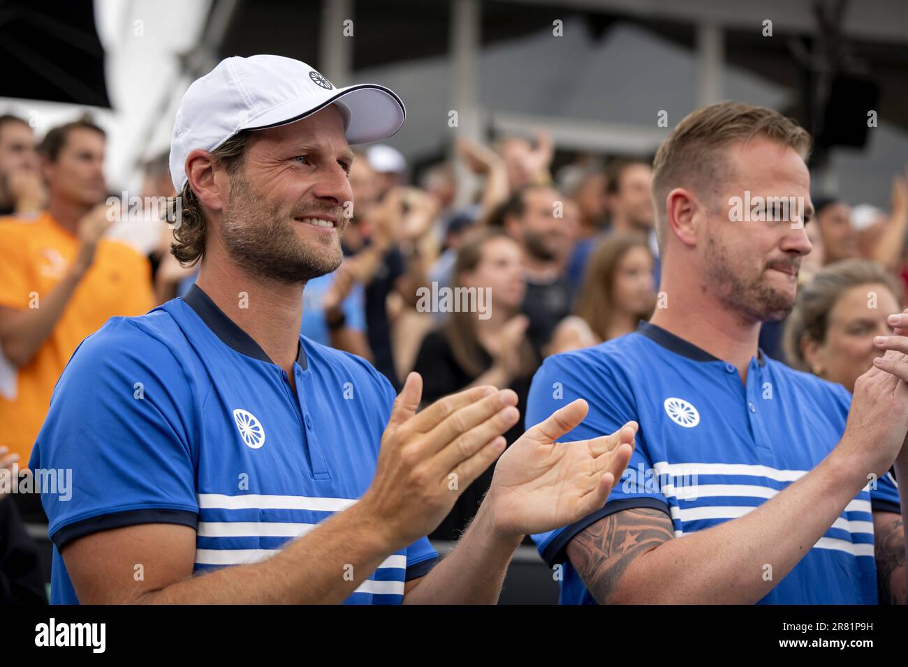 ROSMALEN - Physical trainer Bas van Bentum (L) and coach Kristof ...