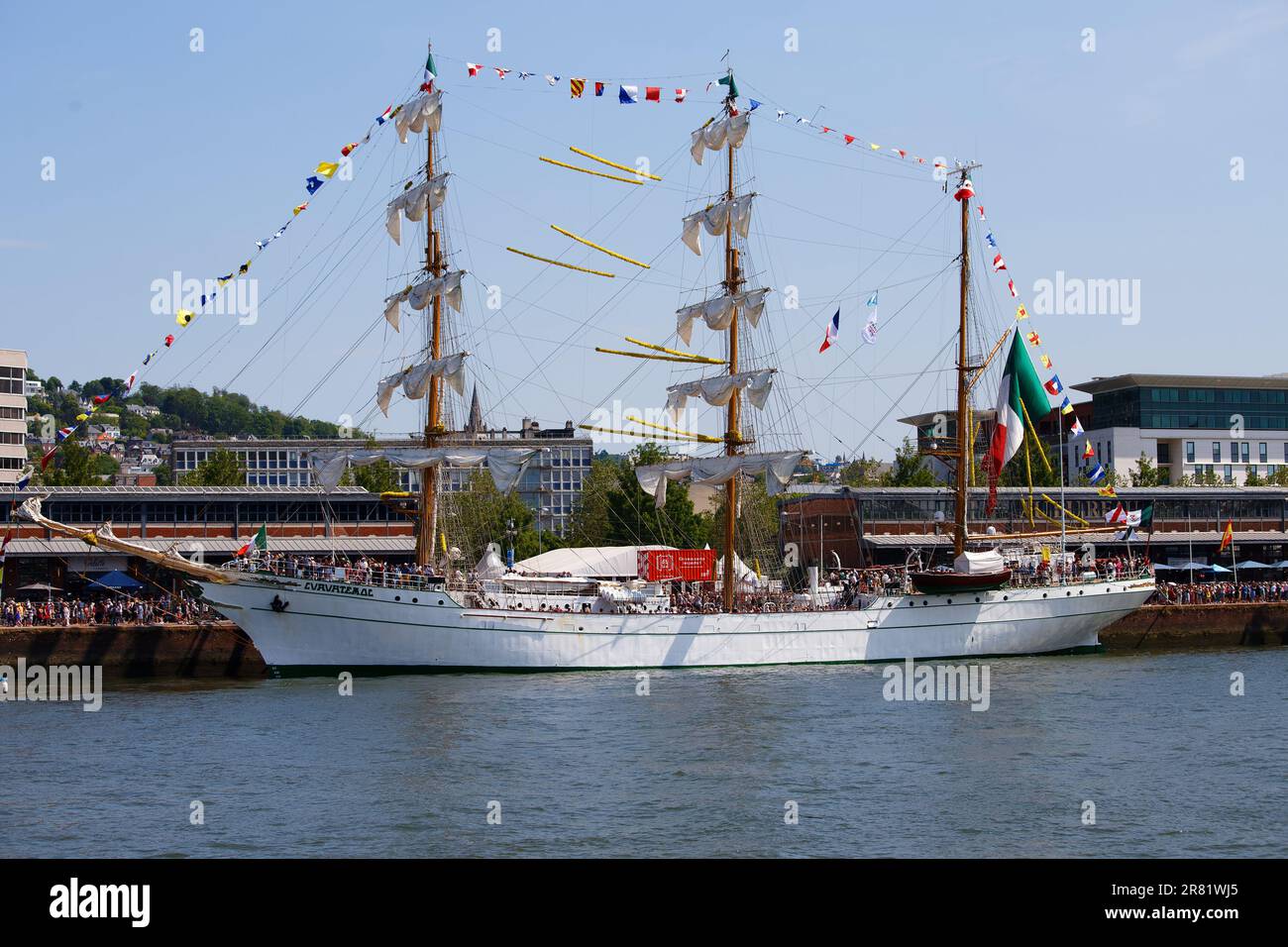 The great mexican three-masted schooner Cuauhtemoc on the Seine river ...