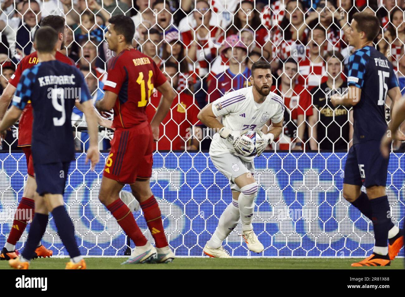 ROTTERDAM - Spain goalkeeper Unai Simon during the UEFA Nations League ...