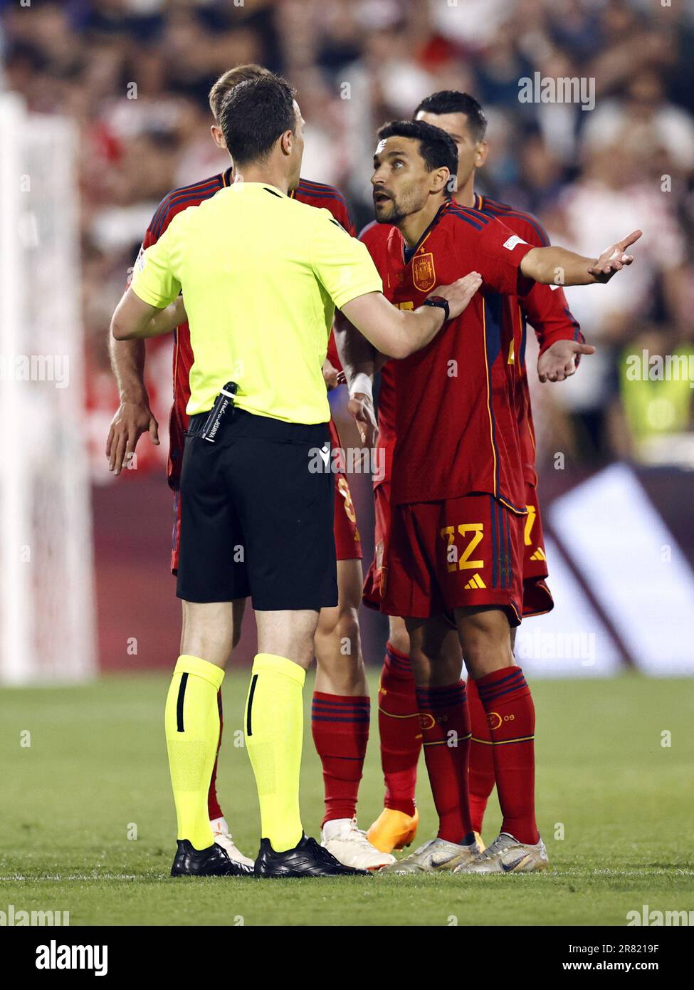 ROTTERDAM - (l-r) Referee Felix Zwayer, Fabian Ruiz of Spain, Alvaro ...