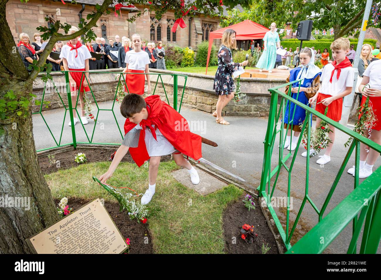 Appleton Thorn, nr Warrington, Cheshire, UK. 17th June, 2023. Bawming ...