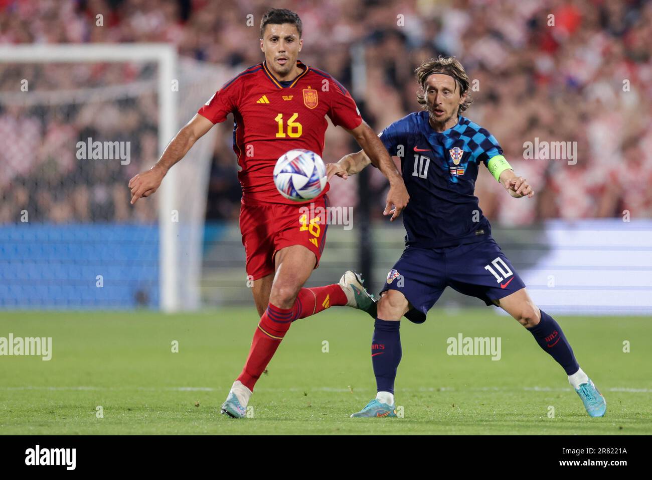 Rotterdam, Nizozemska. 18th June, 2023. Rodri of Spain and Luka Modric ...