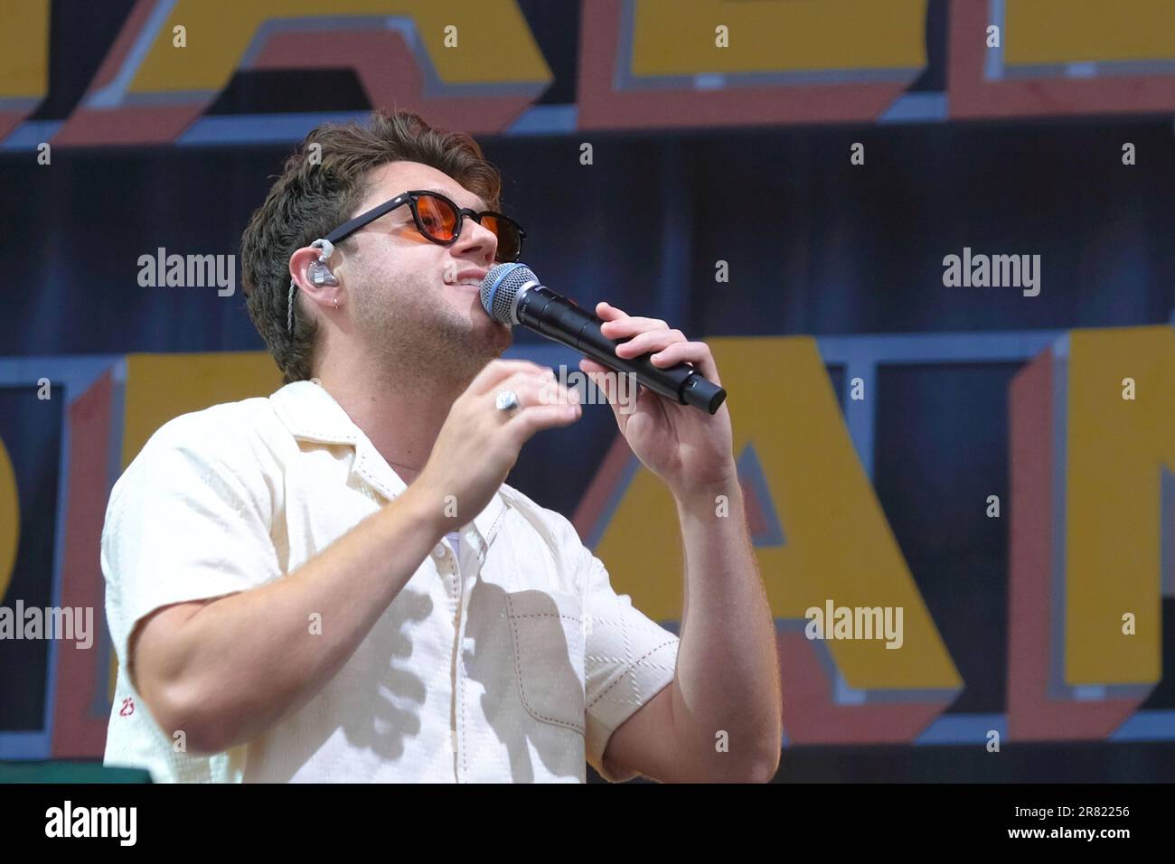 Niall horan on stage 2023 hi-res stock photography and images - Alamy