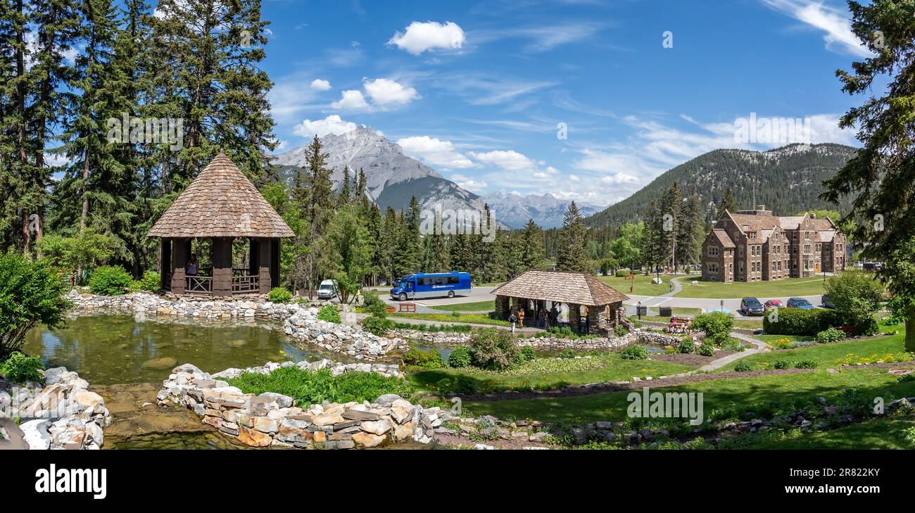 Panoramic view of Cascade of time Gardens and Cascade Mountain in Banff ...