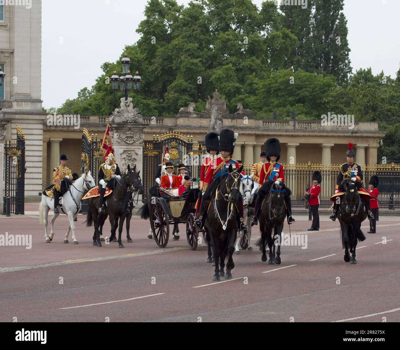 Princess of wales open carriage hi-res stock photography and images - Alamy