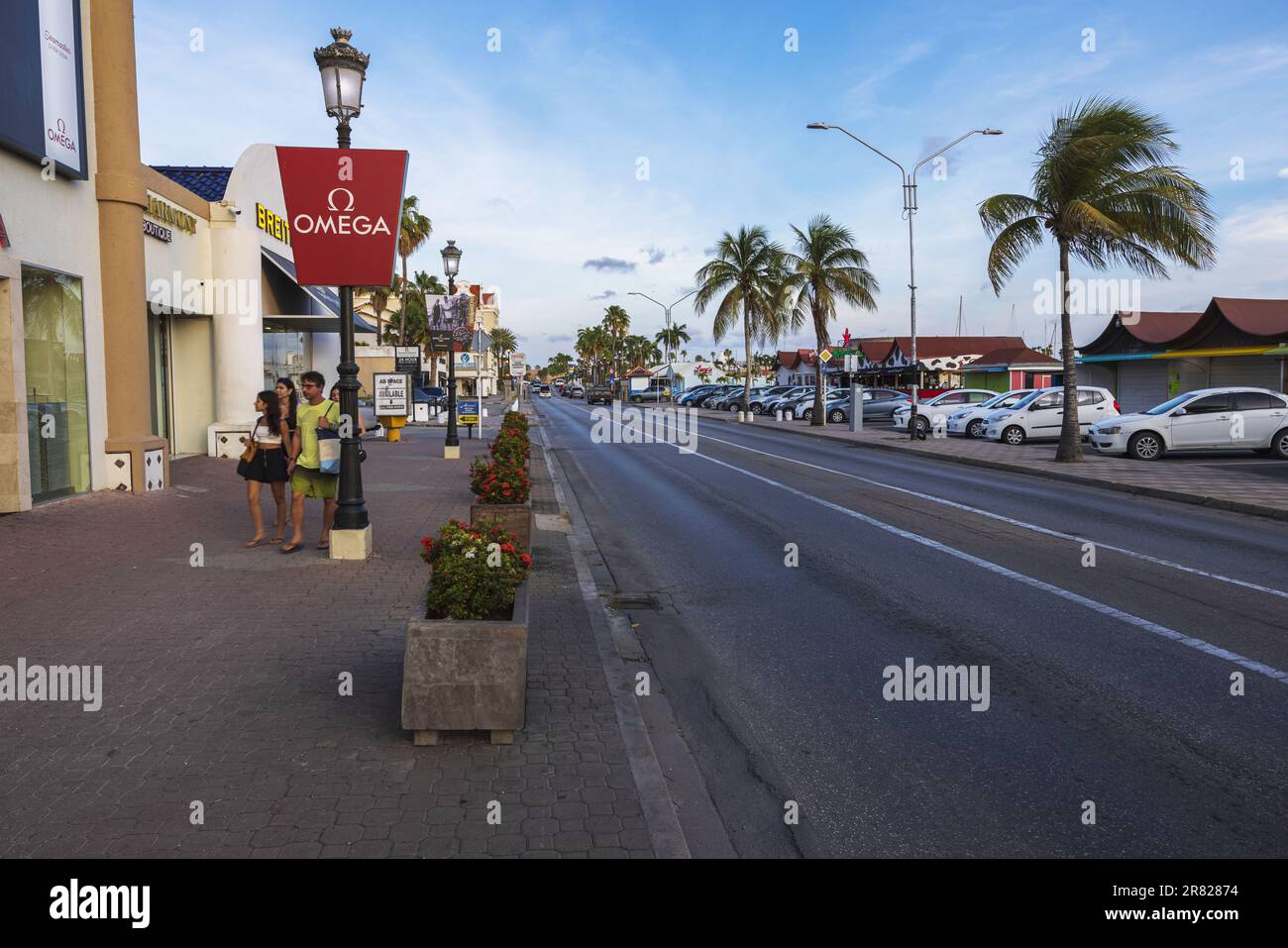 Car downtown aruba hi-res stock photography and images - Alamy