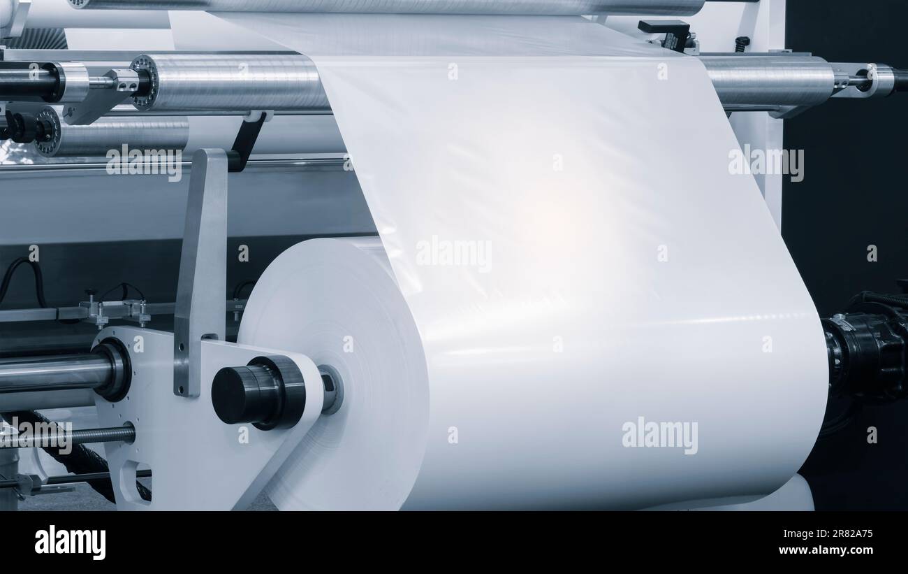 Automatic industrial machine for plastic packaging with light effect of ...