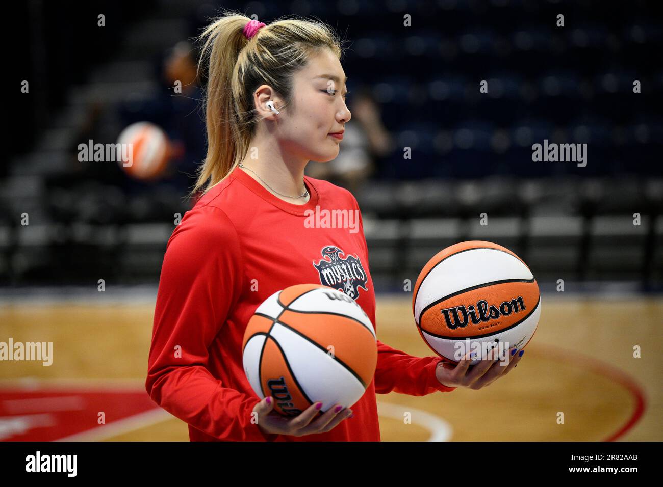 Washington Mystics guard Li Meng (3) warms up before an WNBA basketball game against the Phoenix ...