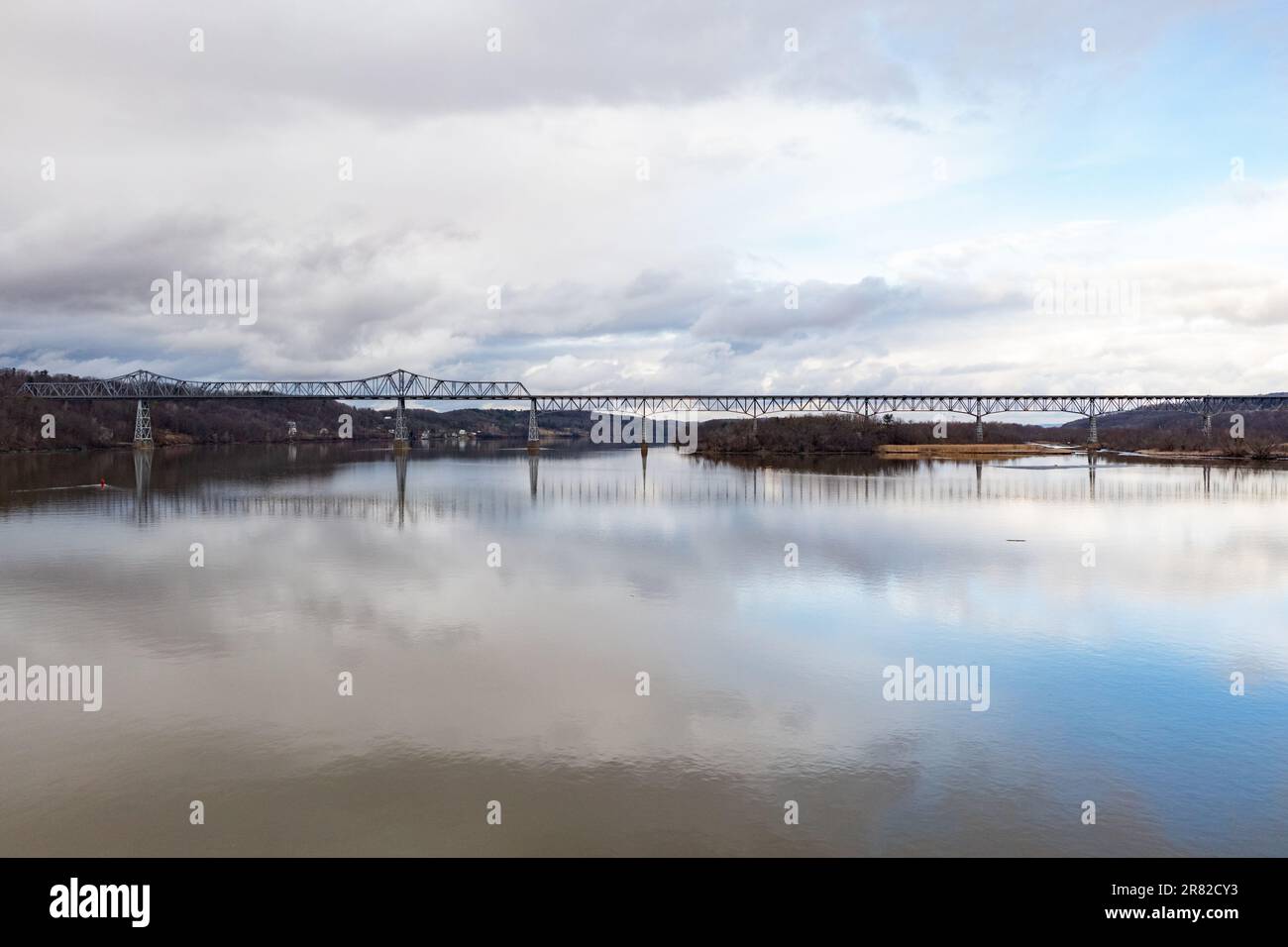 Aerial view of the Rip Van Winkle Bridge spanning the Hudson River ...