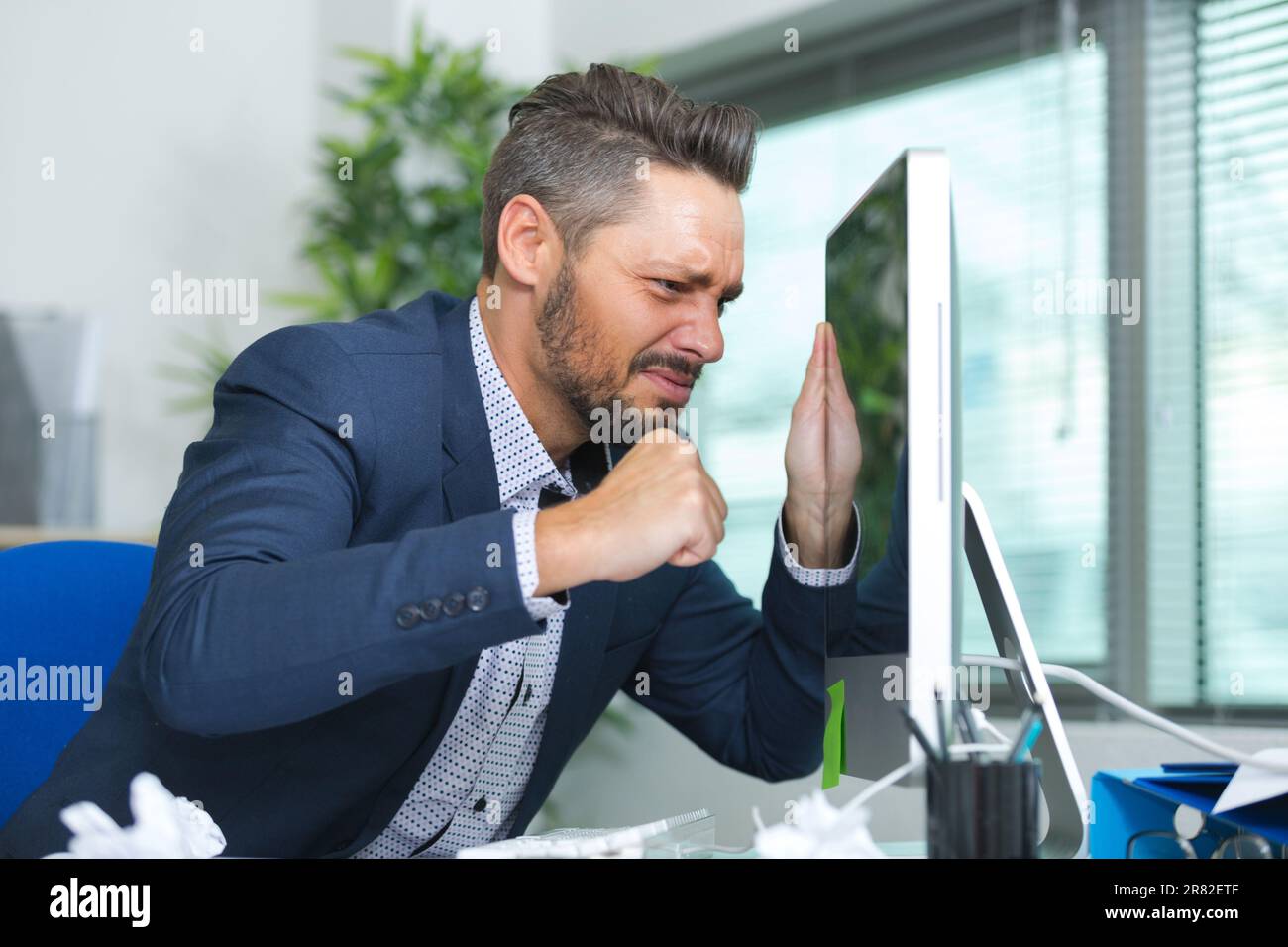 Man destroy computer hi-res stock photography and images - Alamy