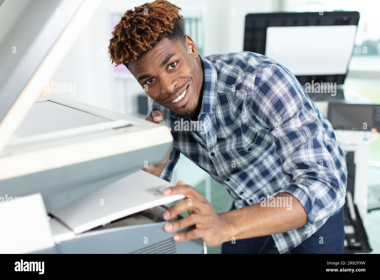 Portrait male worker printing hi-res stock photography and images - Alamy
