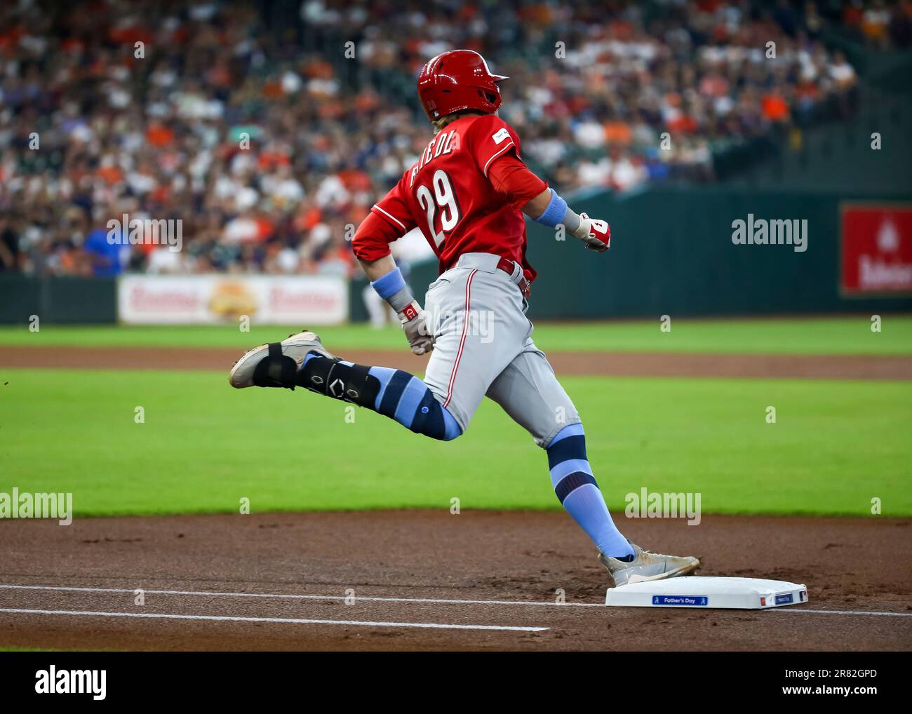 HOUSTON, TX - JUNE 18: Cincinnati Reds center fielder TJ Friedl (29 ...