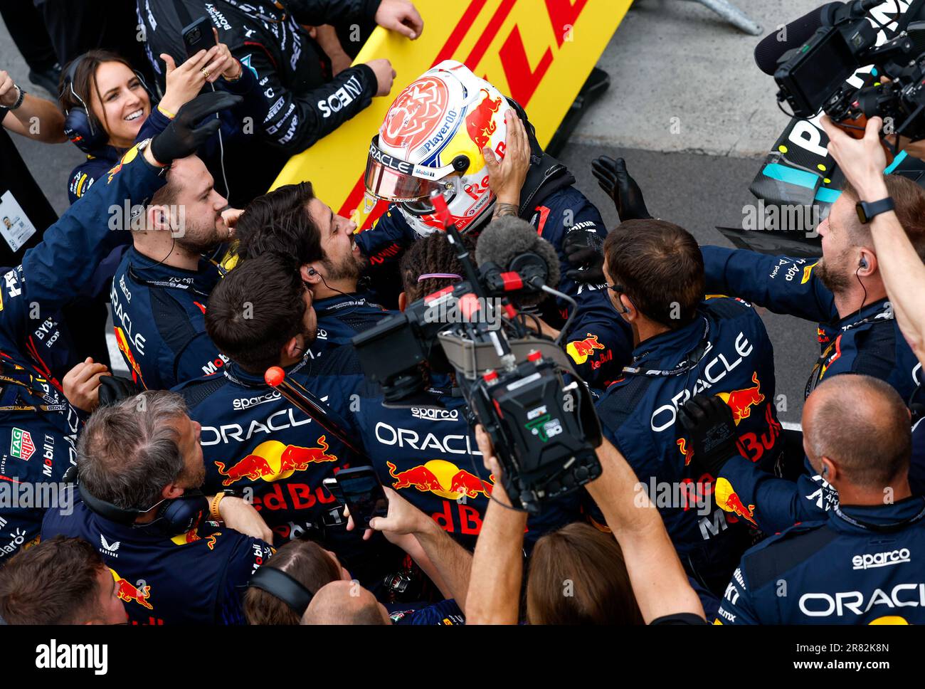 VERSTAPPEN Max (ned), Red Bull Racing RB19, portrait celebrates Red ...