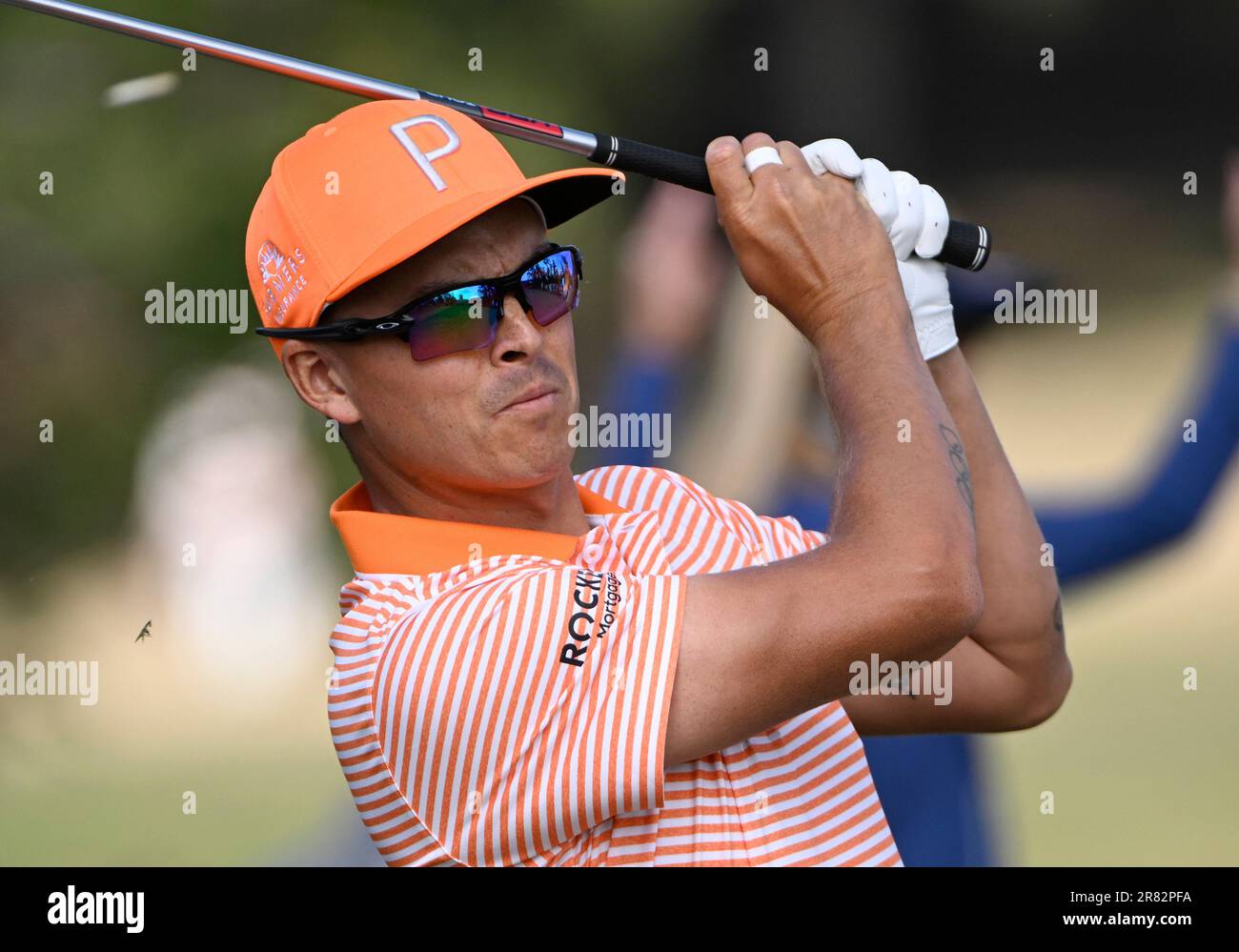 Los Angeles, United States. 18th June, 2023. Rickie Fowler watches his ...