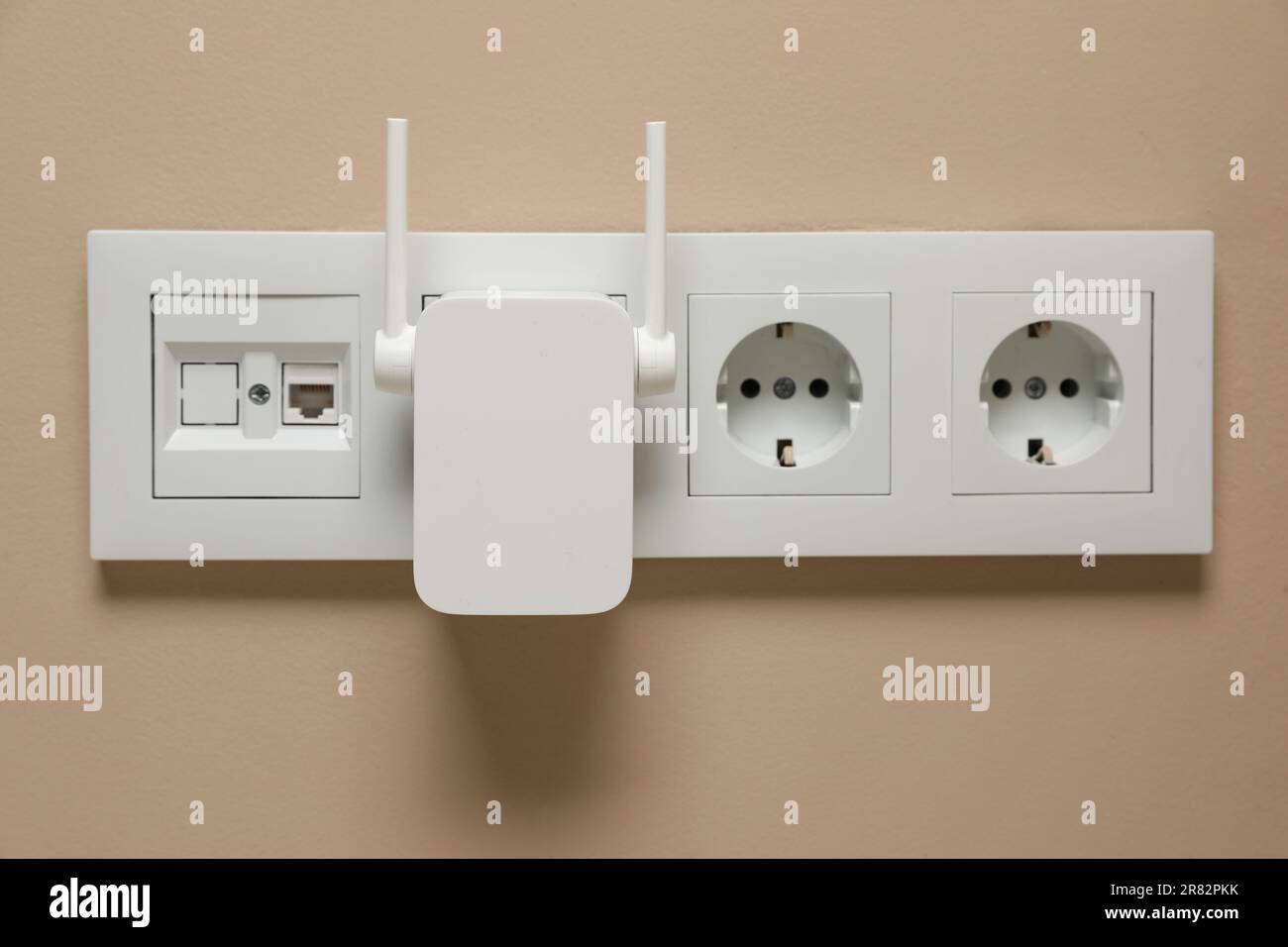 Wifi repeater in electrical socket hi-res stock photography and images ...