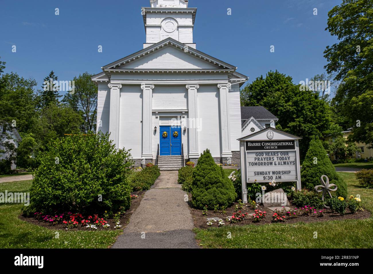 The Barre Congregational Church, Barre, MA Stock Photo - Alamy