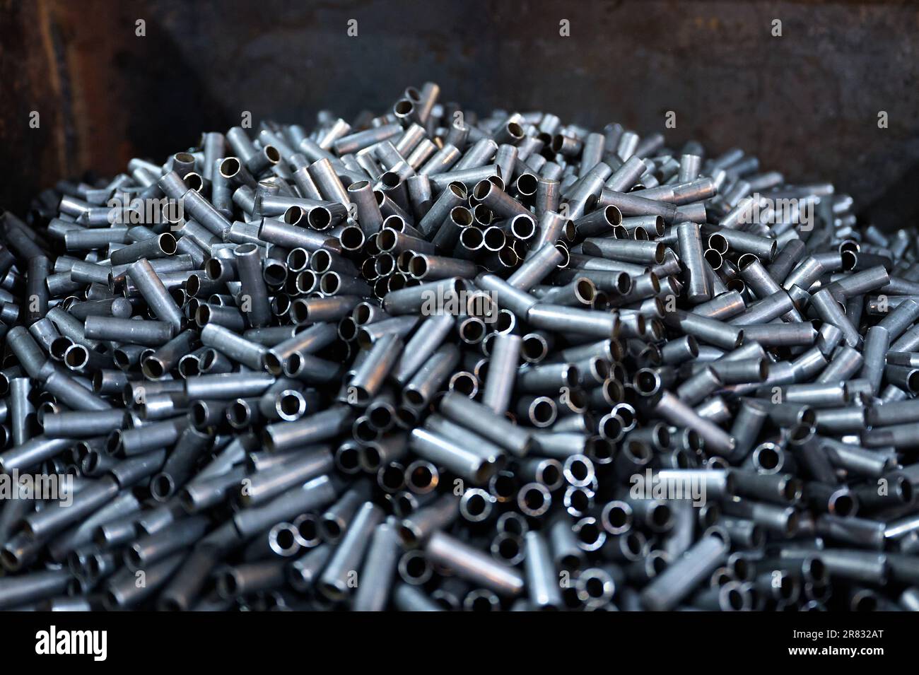 Metallic sleeves hi-res stock photography and images - Alamy