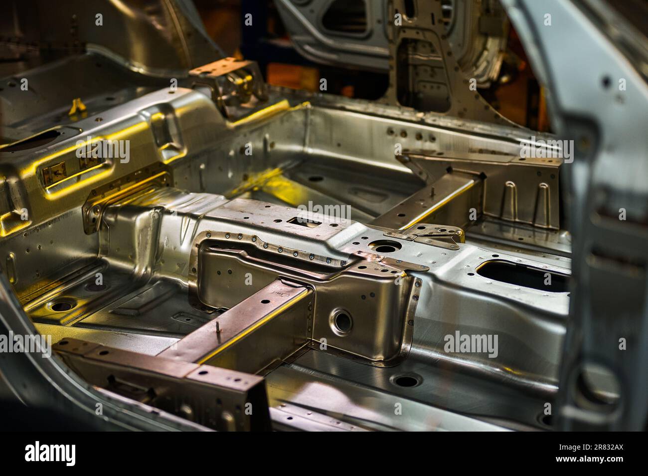 Body in white assembly automotive hi-res stock photography and images ...