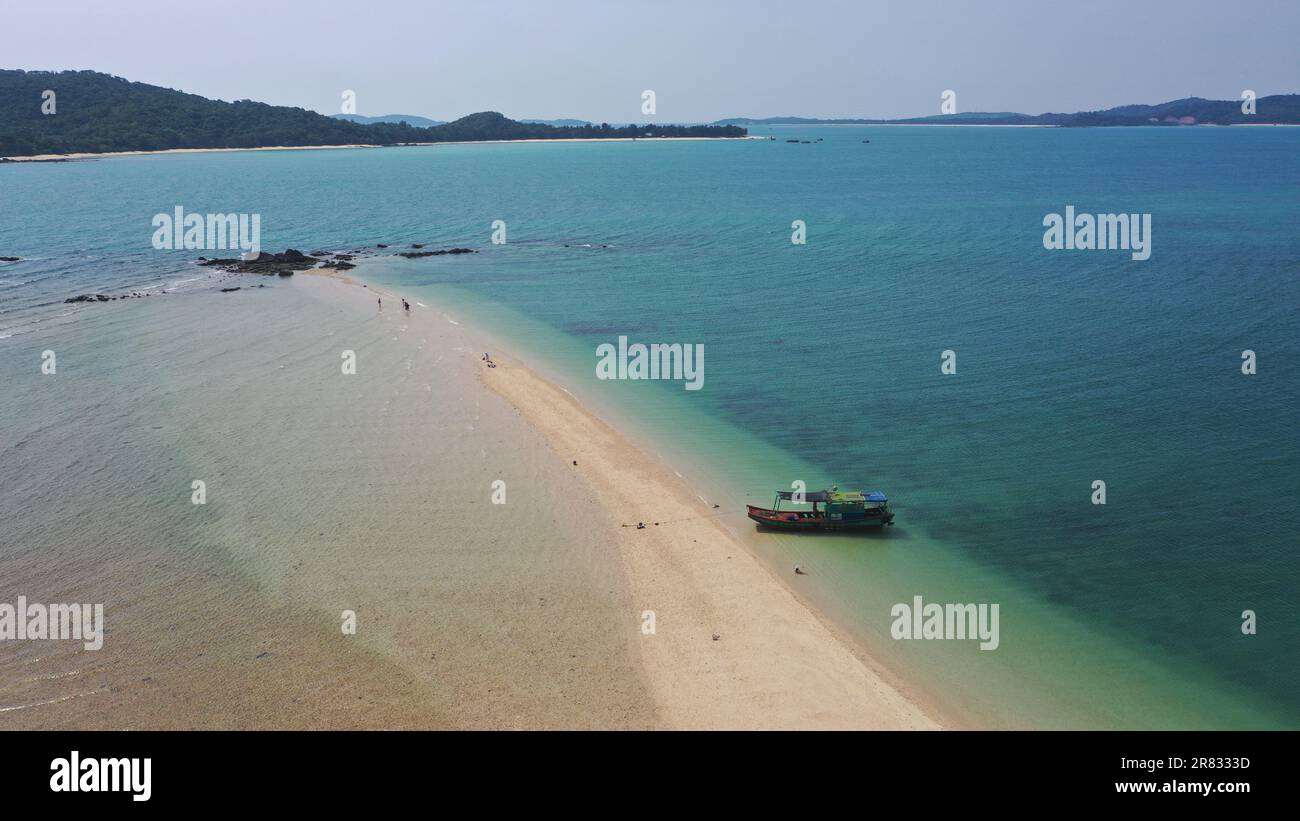 Aerial views of beautiful island Hon Ca Chep near to Co To Island ...