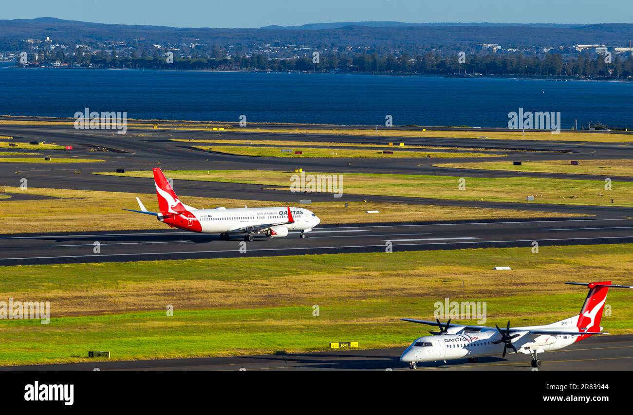 Aircraft movements at Sydney (Kingsford Smith) Airport in Australia ...