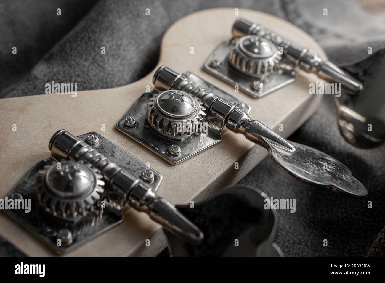 Close Up Photograph of Natural Vintage Electric Guitar Stock Photo - Alamy