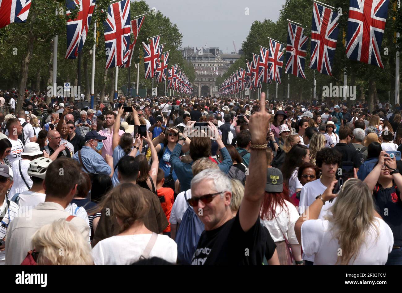 London, UK. 17th June, 2023. A man sticks up his middle finger on The ...
