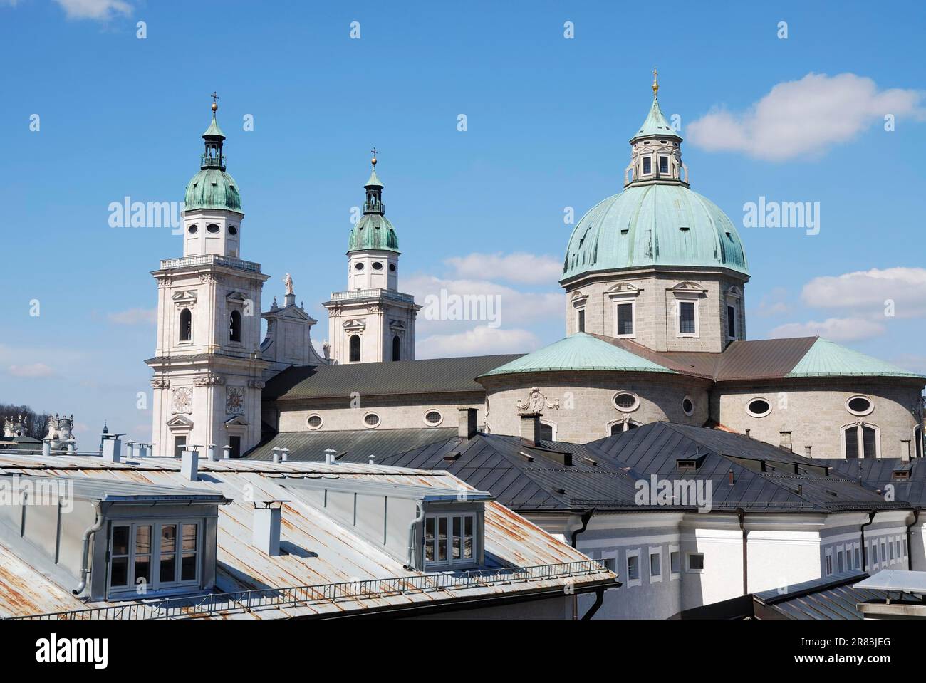 Salzburg cathedral architecture hi-res stock photography and images - Alamy
