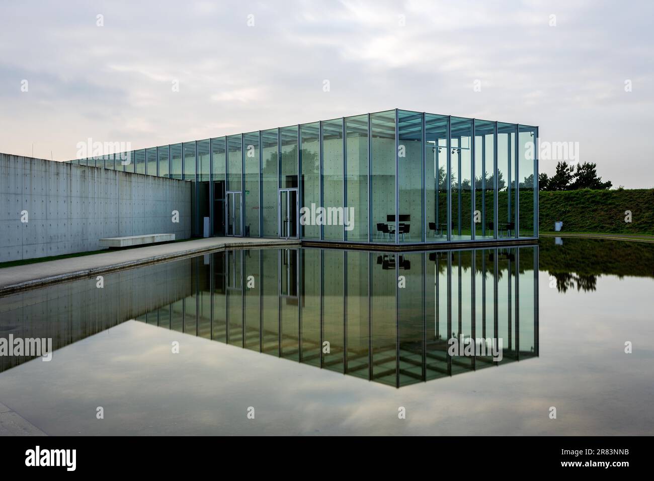 Modern architecture and cloudy sky Stock Photo - Alamy