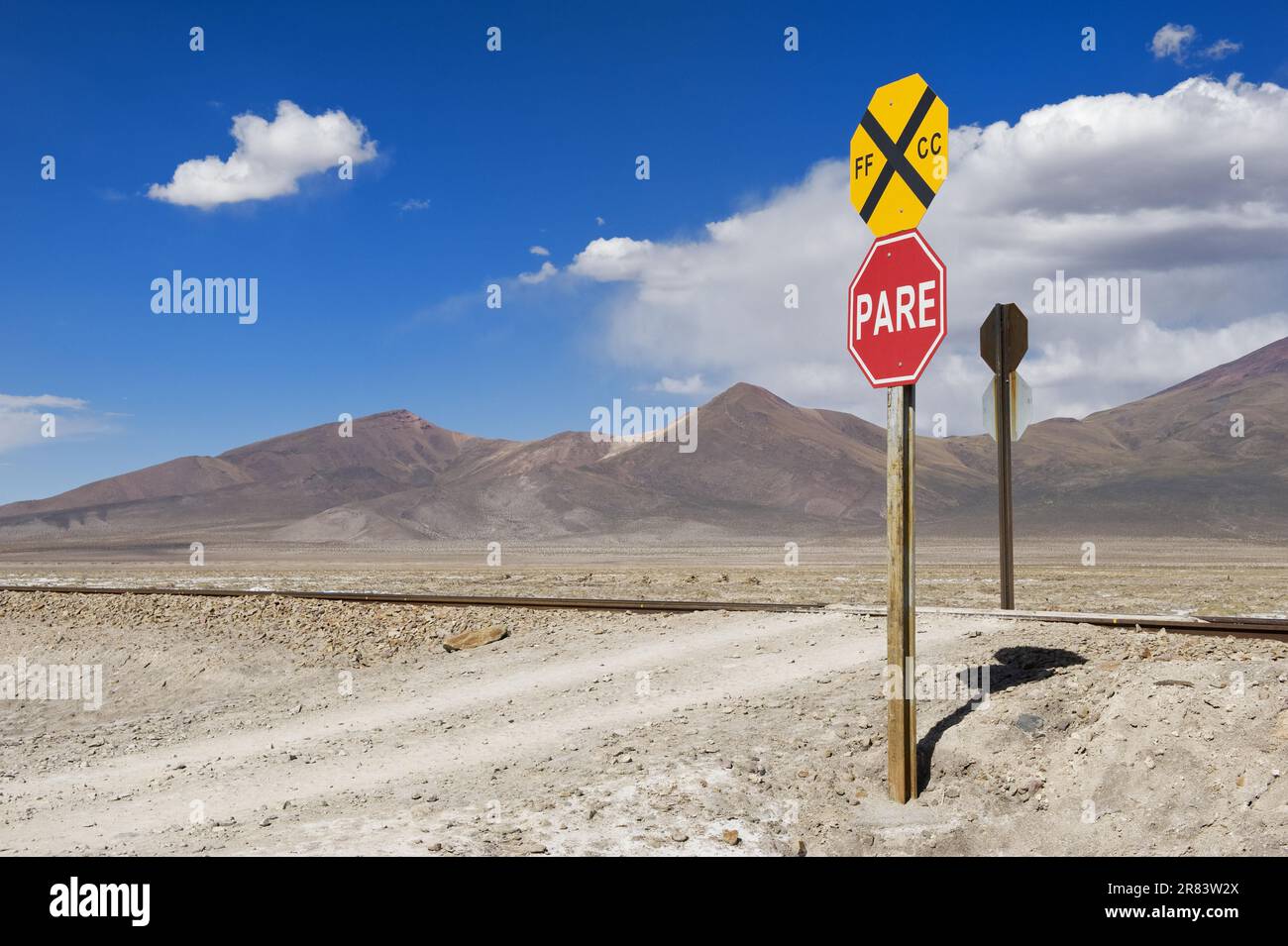 Railway crossing, Altiplano, Potosi, Bolivia Stock Photo - Alamy