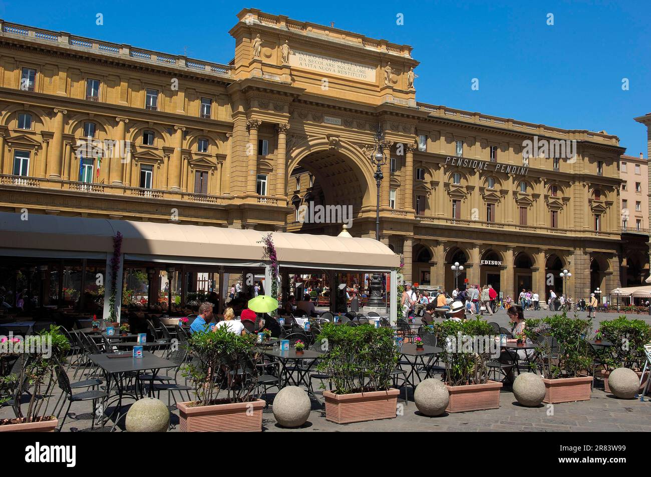 Florence, Piazza della Repubblica, Republic square, Tuscany, Italy ...