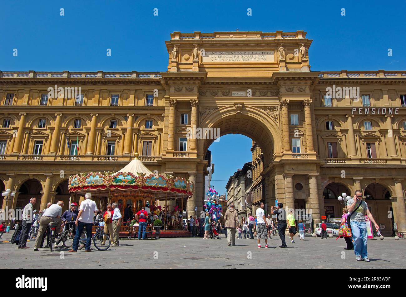 Florence, Piazza della Repubblica, Republic square, Tuscany, Italy ...