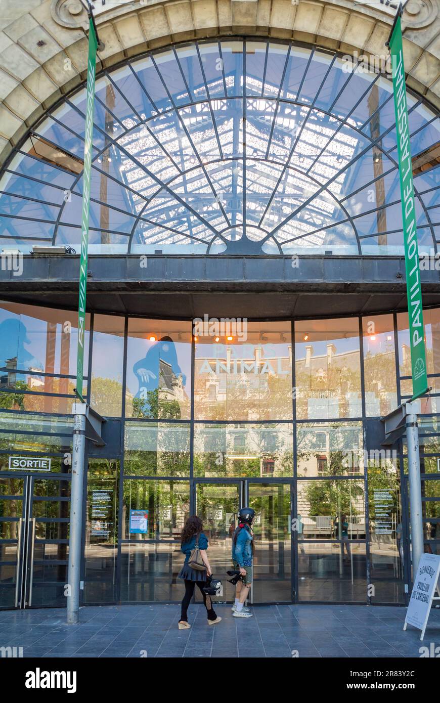 Paris, Ile de France, France, The Pavillon de l'Arsenal is the Paris ...