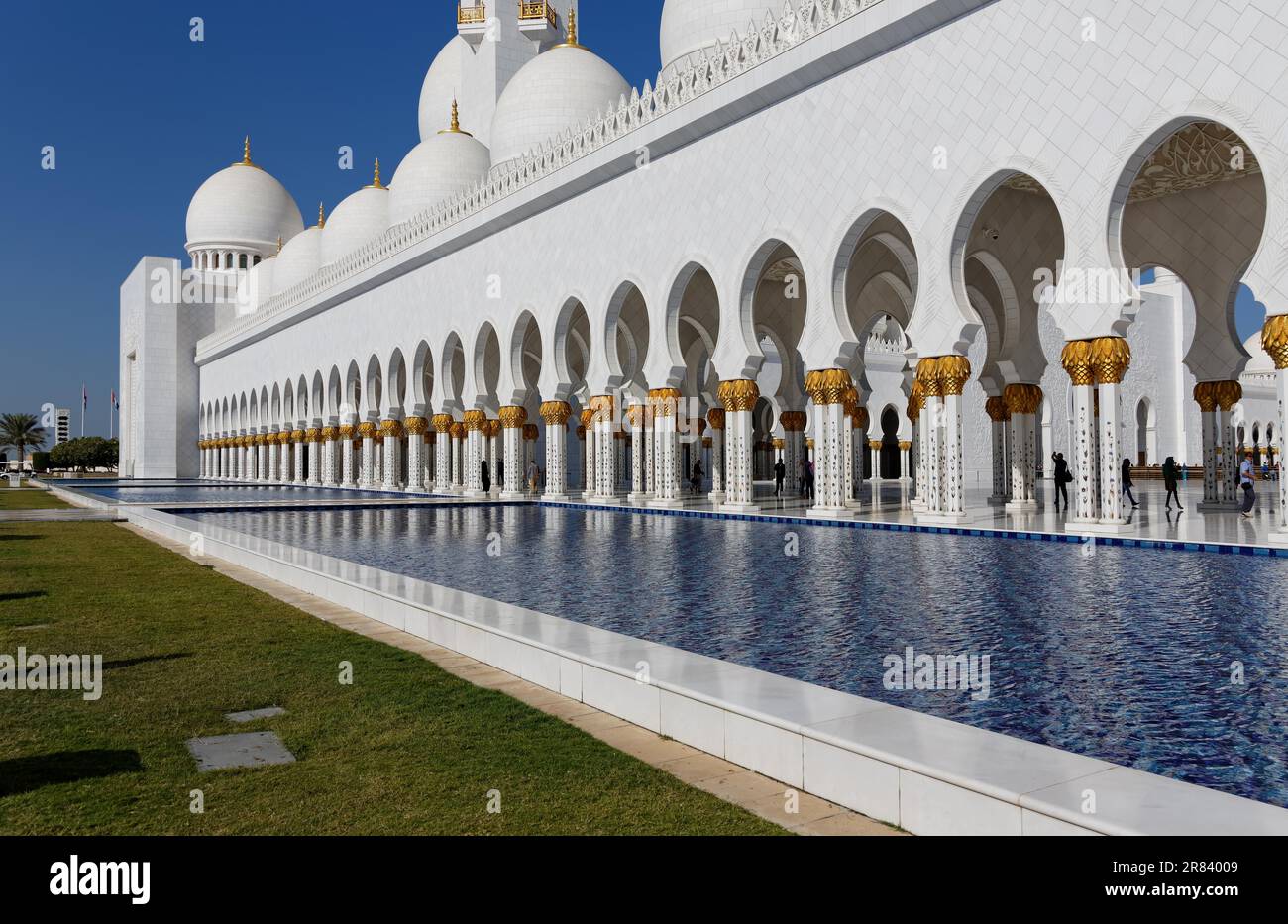 Sheikh Zayed Grand Mosque. Sheikh Zayid Mosque. Abu Dhabi Stock Photo ...