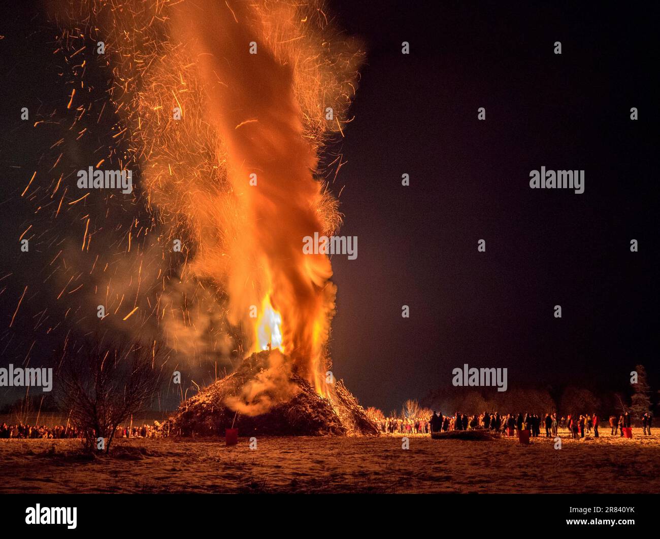 Traditional easter fire bonfire hi-res stock photography and images - Alamy