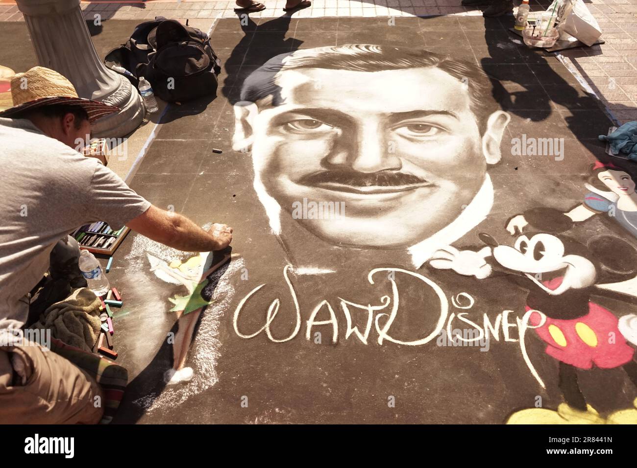 Pasadena, USA. 18th June, 2023. An artist paints with chalks during ...