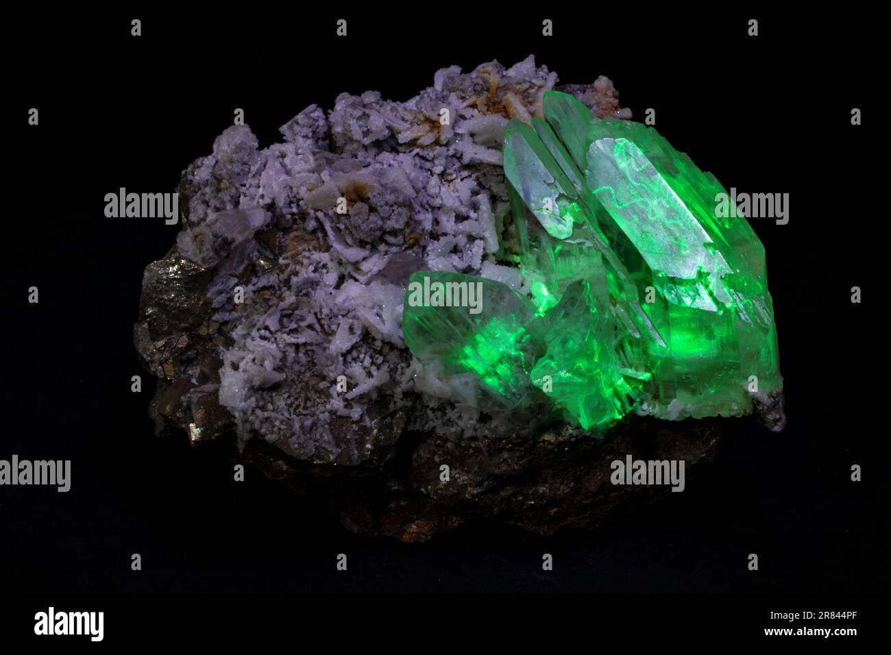 Radioactive rock glowing hi-res stock photography and images - Alamy